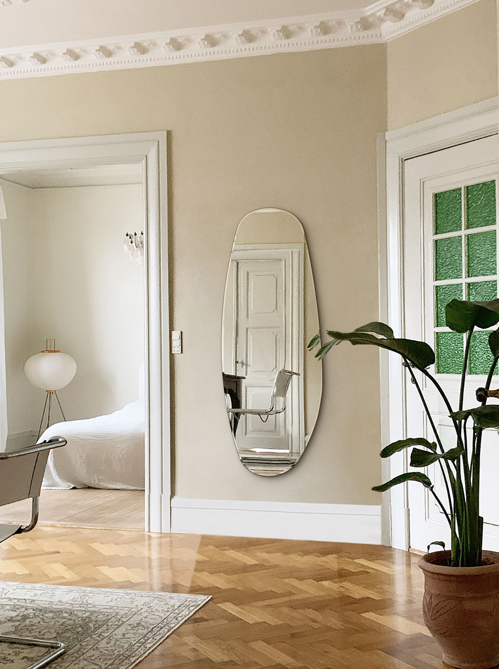 Opal mirror | Asymmetric 150 x 55 cm.